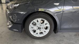 Grey Kia Ceed 2025 in Riga, with an engine capacity of 1.50 L and mileage of 26 thousand km for 18500 €, photo 9 on AUTOMOTO.COM.LV