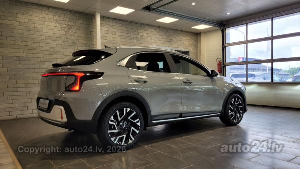 Grey Kia Ceed 2026 in Parnu, with an engine capacity of 1.60 L and mileage of 0 thousand km for 27958 €, photo 4 on AUTOMOTO.COM.LV