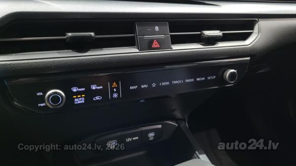 Grey Kia Ceed 2026 in Parnu, with an engine capacity of 1.60 L and mileage of 0 thousand km for 27958 €, photo 10 on AUTOMOTO.COM.LV