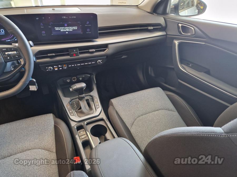 Grey Kia Ceed 2026 in Haapsalu, with an engine capacity of 1.60 L and mileage of 0 thousand km for 27537 €, photo 18 on AUTOMOTO.COM.LV