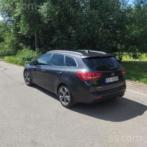 Grey Kia Ceed 2017 in Riga, with an engine capacity of 1.60 L and mileage of 166 thousand km for 7200 €, photo 3 on AUTOMOTO.COM.LV