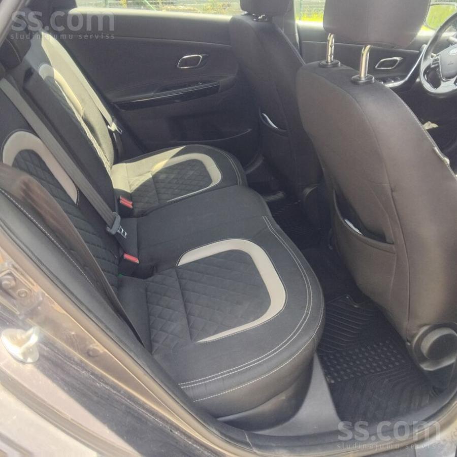 Grey Kia Ceed 2017 in Riga, with an engine capacity of 1.60 L and mileage of 166 thousand km for 7200 €, photo 10 on AUTOMOTO.COM.LV