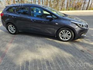 Pelēks Kia Ceed 2013 Jūrmala, ar dzinēja tilpumu 1.60 L un nobraukumu 334 tūkst. km par 3900 €, foto 3 vietnē AUTOMOTO.COM.LV