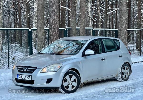 Grey Kia Ceed 2007 in Tallinn, with an engine capacity of 1.40 L and mileage of 129 thousand km for 1990 €, photo 2 on AUTOMOTO.COM.LV