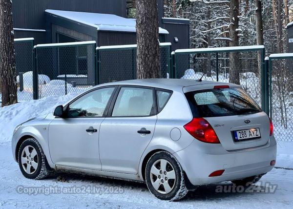 Grey Kia Ceed 2007 in Tallinn, with an engine capacity of 1.40 L and mileage of 129 thousand km for 1990 €, photo 6 on AUTOMOTO.COM.LV
