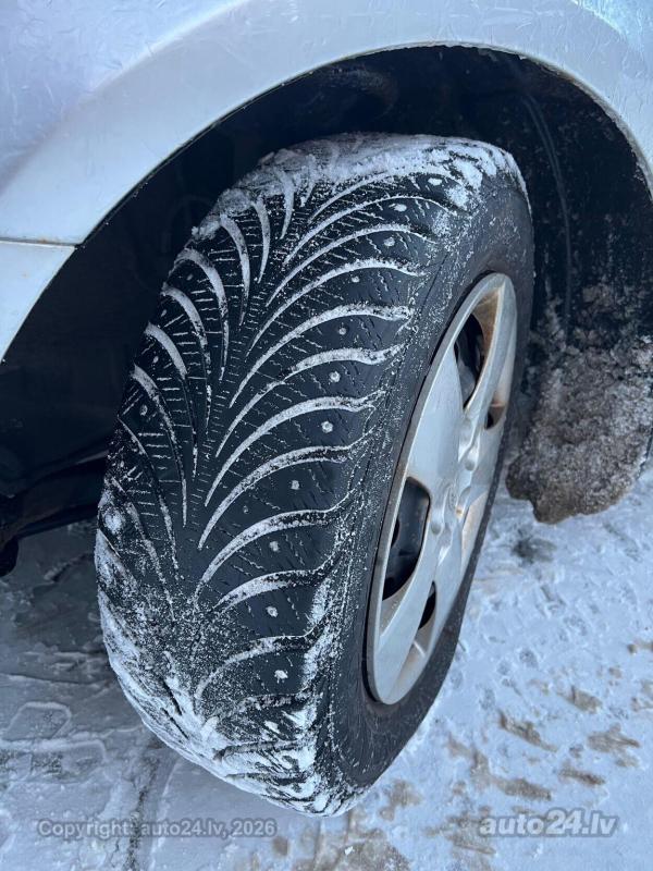 Grey Kia Ceed 2007 in Tallinn, with an engine capacity of 1.40 L and mileage of 129 thousand km for 1990 €, photo 10 on AUTOMOTO.COM.LV