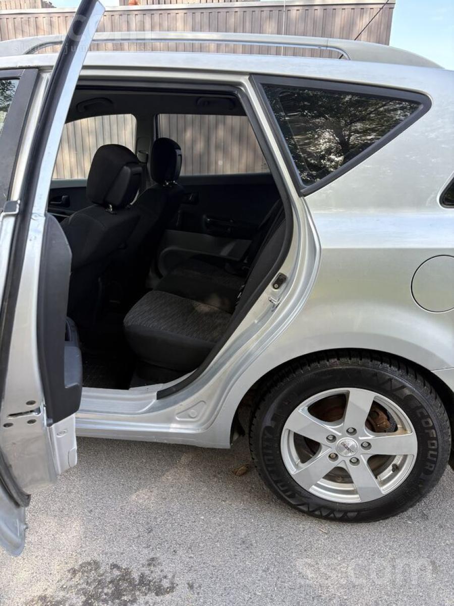 Grey Kia Ceed 2007 in Kuldiga, with an engine capacity of 1.60 L and mileage of 342 thousand km for 1450 €, photo 5 on AUTOMOTO.COM.LV