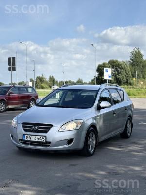 Grey Kia Ceed 2007 in Kuldiga, with an engine capacity of 1.60 L and mileage of 342 thousand km for 1450 €, photo 10 on AUTOMOTO.COM.LV
