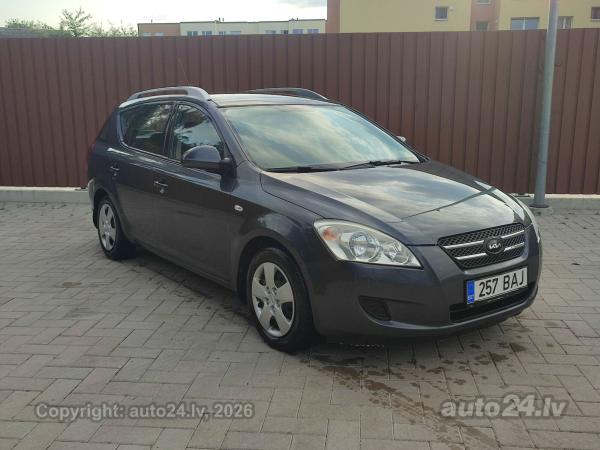 Grey Kia Ceed 2007 in Viljandi, with an engine capacity of 1.60 L and mileage of 338 thousand km for 999 €, photo 1 on AUTOMOTO.COM.LV