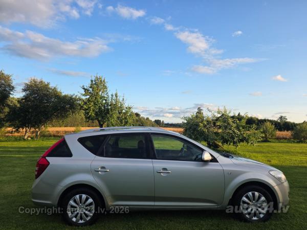 Pelēks Kia Ceed 2007 Paide, ar dzinēja tilpumu 1.60 L un nobraukumu 0 tūkst. km par 1990 €, foto 2 vietnē AUTOMOTO.COM.LV