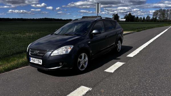 Pelēks Kia Ceed 2008 Panevēža, ar dzinēja tilpumu 1.58 L un nobraukumu 266 tūkst. km par 950 €, foto 1 vietnē AUTOMOTO.COM.LV