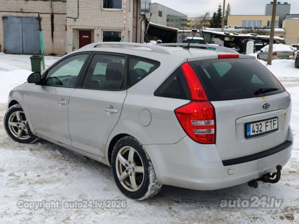 Grey Kia Ceed 2008 in Tartu, with an engine capacity of 1.60 L and mileage of 278 thousand km for 1999 €, photo 4 on AUTOMOTO.COM.LV