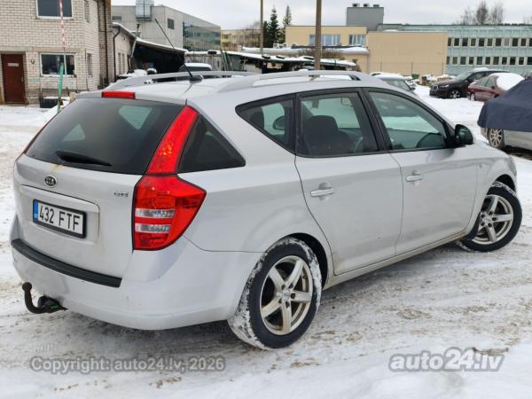 Grey Kia Ceed 2008 in Tartu, with an engine capacity of 1.60 L and mileage of 278 thousand km for 1999 €, photo 5 on AUTOMOTO.COM.LV