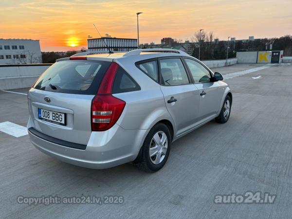 Grey Kia Ceed 2008 in Tallinn, with an engine capacity of 1.60 L and mileage of 208 thousand km for 3250 €, photo 3 on AUTOMOTO.COM.LV