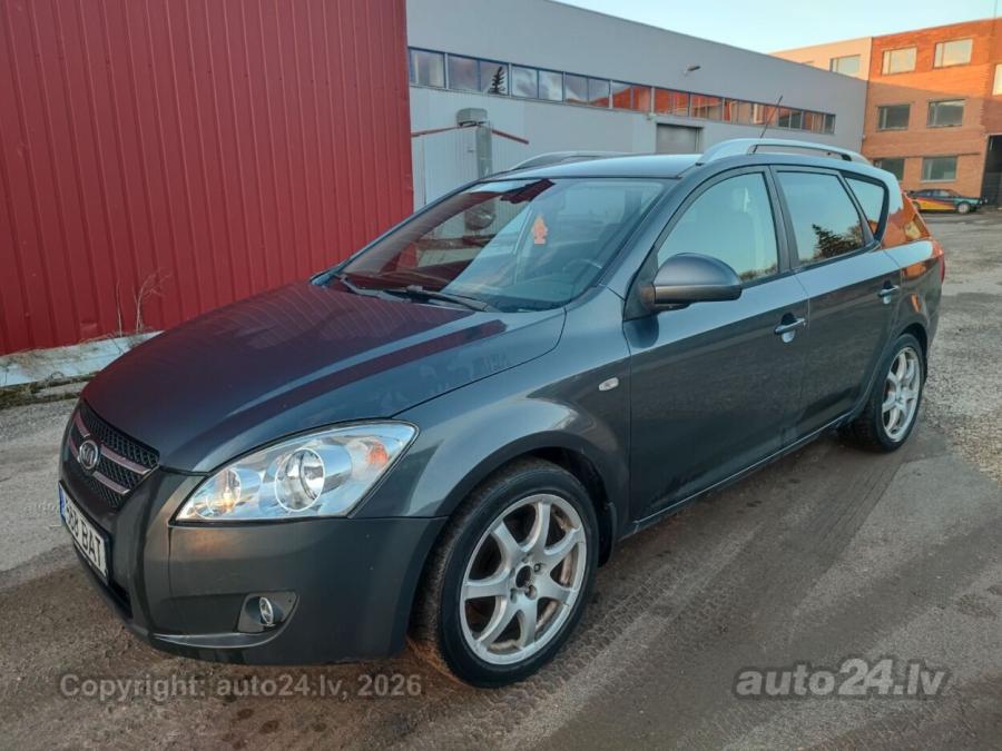 Grey Kia Ceed 2008 in Tallinn, with an engine capacity of 1.60 L and mileage of 200 thousand km for 990 €, photo 1 on AUTOMOTO.COM.LV
