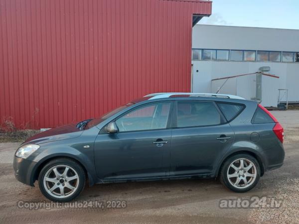 Pelēks Kia Ceed 2008 Tallina, ar dzinēja tilpumu 1.60 L un nobraukumu 200 tūkst. km par 990 €, foto 2 vietnē AUTOMOTO.COM.LV