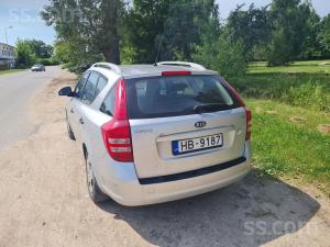 Pelēks Kia Ceed 2008 Jelgava, ar dzinēja tilpumu 1.60 L un nobraukumu 266 tūkst. km par 1500 €, foto 4 vietnē AUTOMOTO.COM.LV