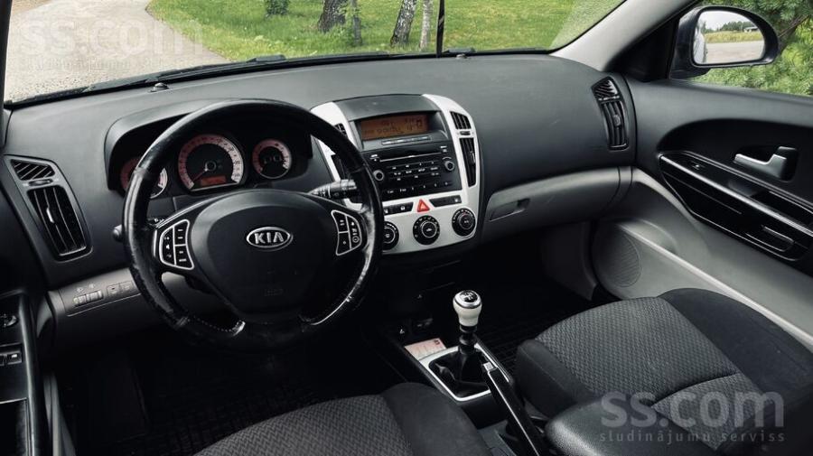 Pelēks Kia Ceed 2008 Cēsis, ar dzinēja tilpumu 1.60 L un nobraukumu 200 tūkst. km par 2050 €, foto 6 vietnē AUTOMOTO.COM.LV