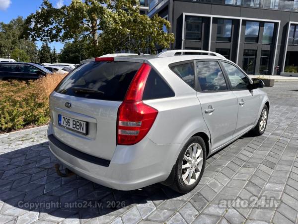 Grey Kia Ceed 2008 in Tallinn, with an engine capacity of 1.60 L and mileage of 278 thousand km for 1700 €, photo 4 on AUTOMOTO.COM.LV