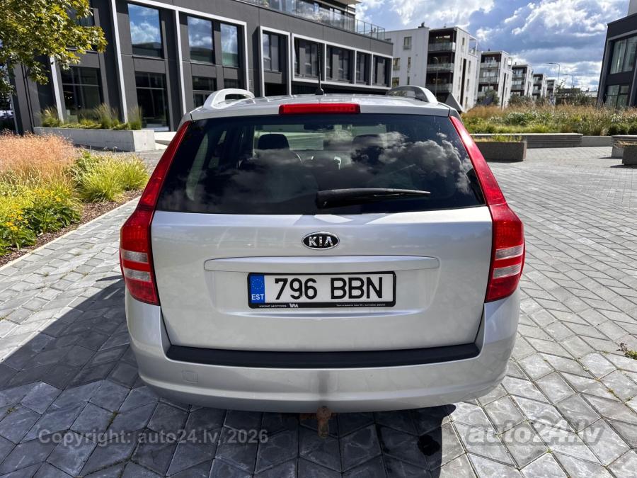 Grey Kia Ceed 2008 in Tallinn, with an engine capacity of 1.60 L and mileage of 278 thousand km for 1700 €, photo 16 on AUTOMOTO.COM.LV