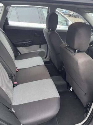 Grey Kia Ceed 2008 in Kaunas, with an engine capacity of 1.58 L and mileage of 352 thousand km for 1400 €, photo 10 on AUTOMOTO.COM.LV