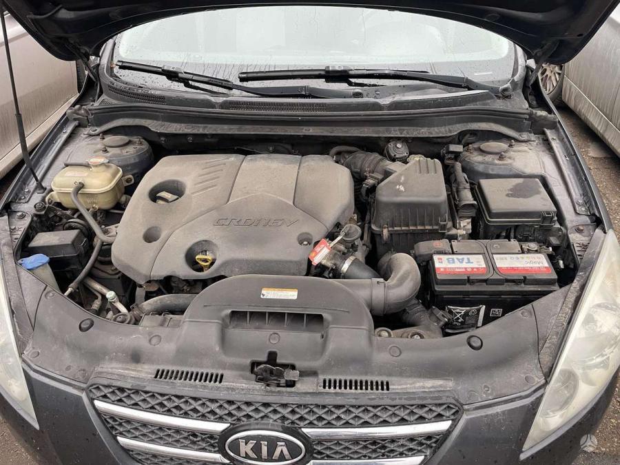 Grey Kia Ceed 2008 in Kaunas, with an engine capacity of 1.58 L and mileage of 352 thousand km for 1400 €, photo 11 on AUTOMOTO.COM.LV