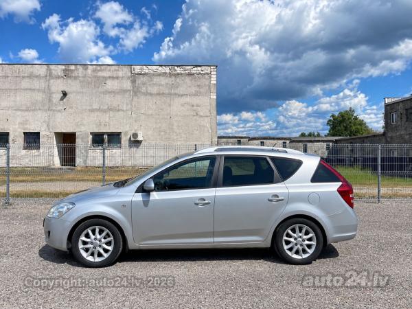 Pelēks Kia Ceed 2008 Pērnava, ar dzinēja tilpumu 1.60 L un nobraukumu 0 tūkst. km par 2799 €, foto 8 vietnē AUTOMOTO.COM.LV