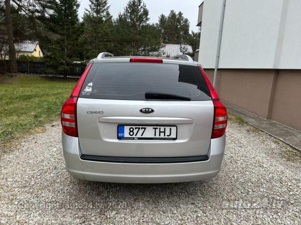 Grey Kia Ceed 2009 in Tallinn, with an engine capacity of 1.60 L and mileage of 134 thousand km for 2000 €, photo 3 on AUTOMOTO.COM.LV