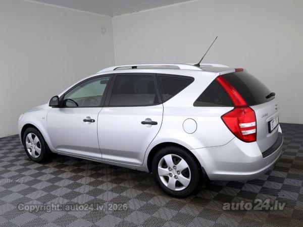 Grey Kia Ceed 2009 in Tallinn, with an engine capacity of 1.60 L and mileage of 134 thousand km for 2499 €, photo 4 on AUTOMOTO.COM.LV