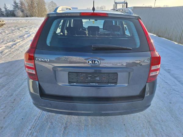 Pelēks Kia Ceed 2009 Marijampole, ar dzinēja tilpumu 1.59 L un nobraukumu 151 tūkst. km par 2650 €, foto 6 vietnē AUTOMOTO.COM.LV