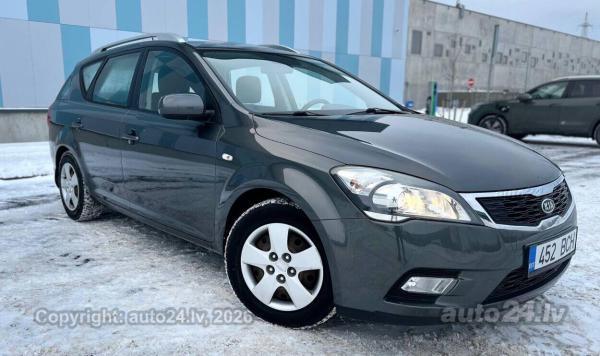 Pelēks Kia Ceed 2009 Tallina, ar dzinēja tilpumu 1.60 L un nobraukumu 169 tūkst. km par 2999 €, foto 2 vietnē AUTOMOTO.COM.LV