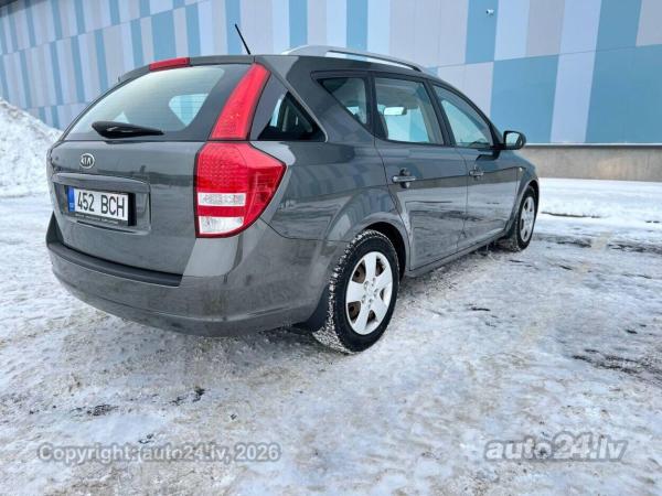 Pelēks Kia Ceed 2009 Tallina, ar dzinēja tilpumu 1.60 L un nobraukumu 169 tūkst. km par 2999 €, foto 8 vietnē AUTOMOTO.COM.LV