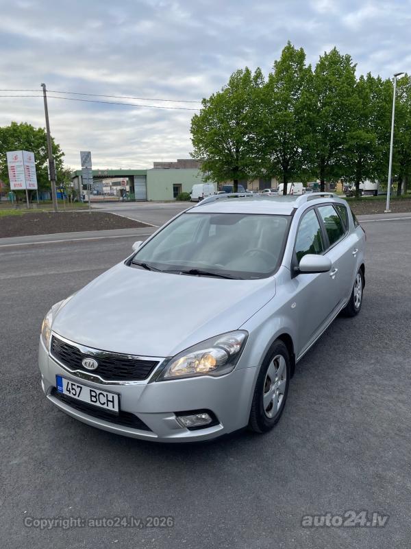 Grey Kia Ceed 2009 in Tallinn, with an engine capacity of 1.60 L and mileage of 197 thousand km for 2599 €, photo 2 on AUTOMOTO.COM.LV