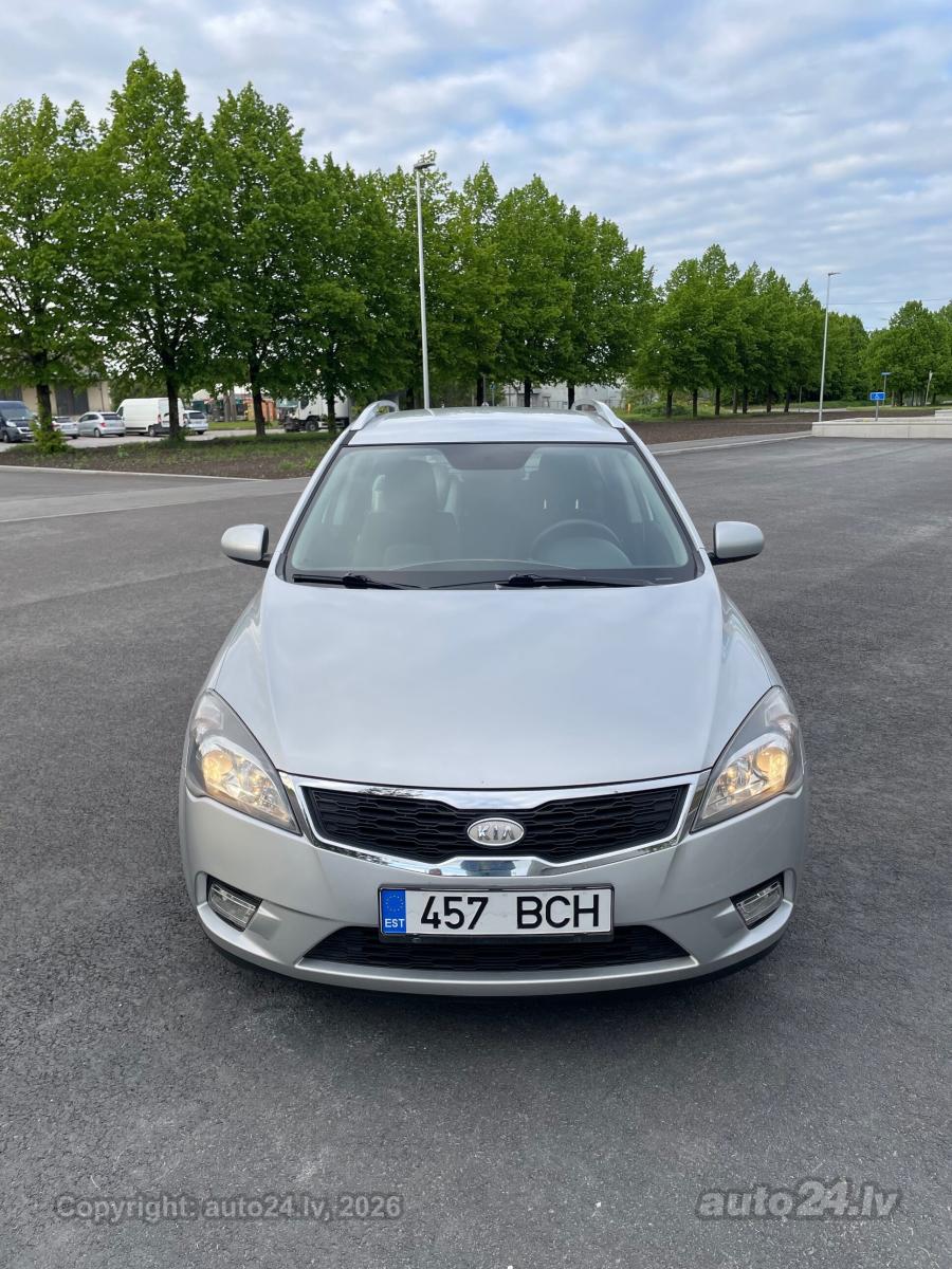 Pelēks Kia Ceed 2009 Tallina, ar dzinēja tilpumu 1.60 L un nobraukumu 197 tūkst. km par 2599 €, foto 5 vietnē AUTOMOTO.COM.LV