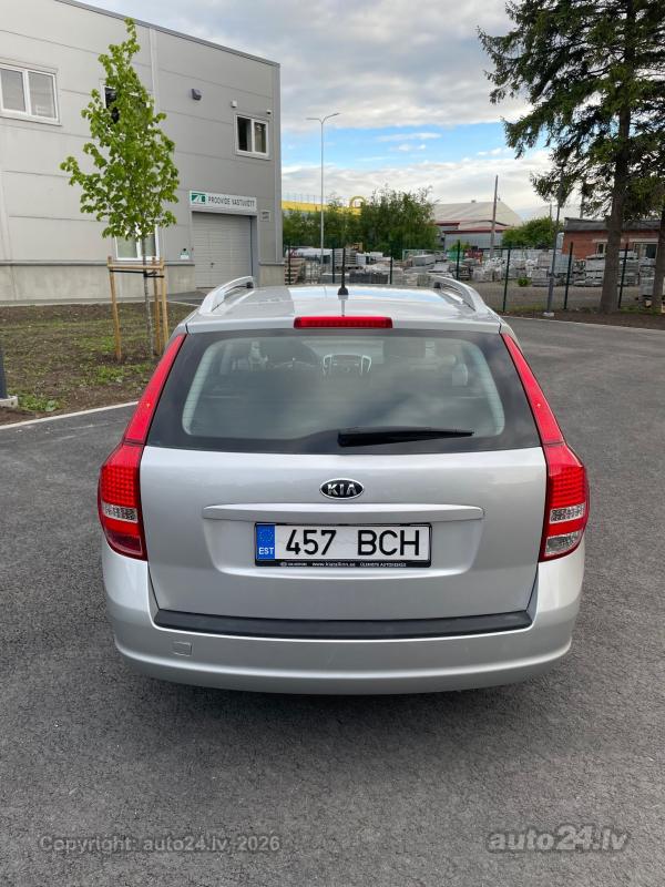 Grey Kia Ceed 2009 in Tallinn, with an engine capacity of 1.60 L and mileage of 197 thousand km for 2599 €, photo 7 on AUTOMOTO.COM.LV