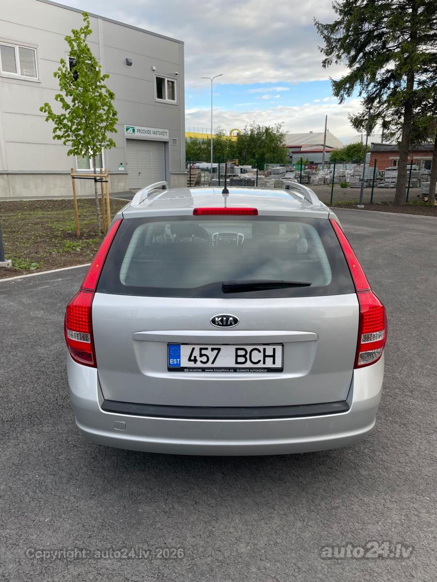 Pelēks Kia Ceed 2009 Tallina, ar dzinēja tilpumu 1.60 L un nobraukumu 197 tūkst. km par 2599 €, foto 8 vietnē AUTOMOTO.COM.LV