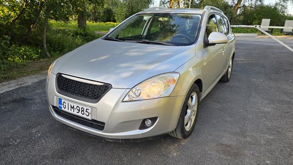 Pelēks Kia Ceed 2009 Tallina, ar dzinēja tilpumu 1.60 L un nobraukumu 249 tūkst. km par 2500 €, foto 1 vietnē AUTOMOTO.COM.LV