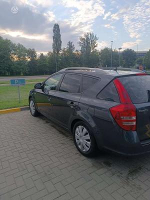 Grey Kia Ceed 2009 in Vilnius, with an engine capacity of 1.40 L and mileage of 179 thousand km for 3100 €, photo  on AUTOMOTO.COM.LV