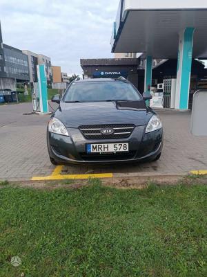 Grey Kia Ceed 2009 in Vilnius, with an engine capacity of 1.40 L and mileage of 179 thousand km for 3100 €, photo 5 on AUTOMOTO.COM.LV