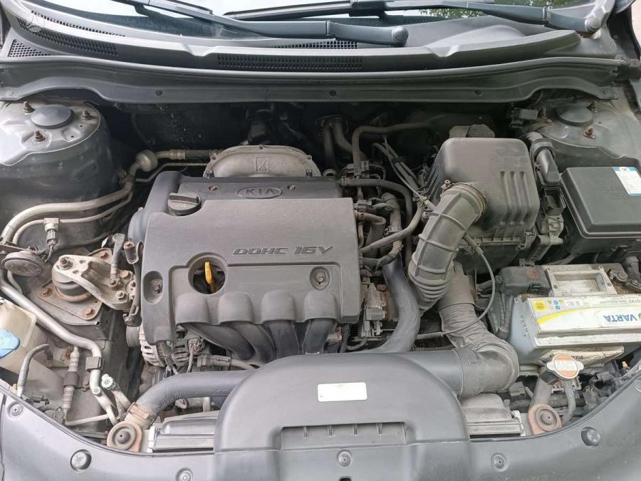 Grey Kia Ceed 2009 in Vilnius, with an engine capacity of 1.40 L and mileage of 179 thousand km for 3100 €, photo 14 on AUTOMOTO.COM.LV