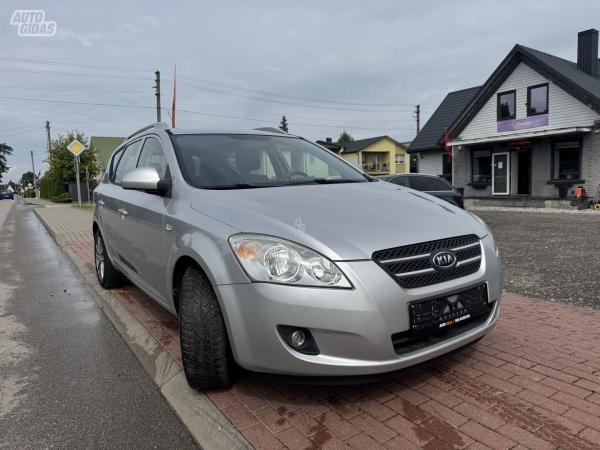 Pelēks Kia Ceed 2009 Kauņa, ar dzinēja tilpumu 1.60 L un nobraukumu 236 tūkst. km par 1999 €, foto 2 vietnē AUTOMOTO.COM.LV
