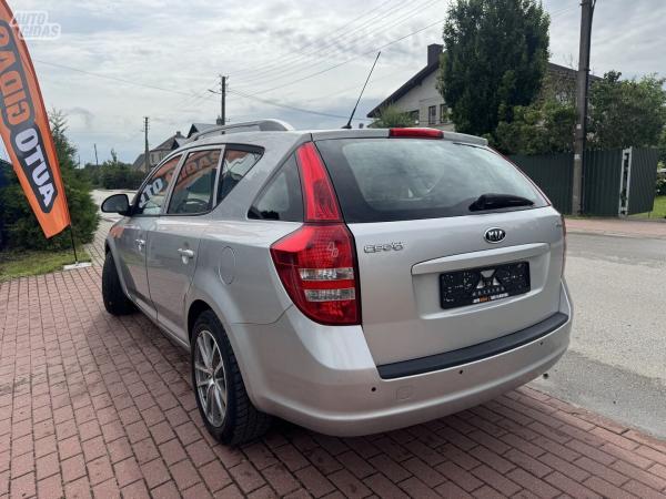 Pelēks Kia Ceed 2009 Kauņa, ar dzinēja tilpumu 1.60 L un nobraukumu 236 tūkst. km par 1999 €, foto 4 vietnē AUTOMOTO.COM.LV