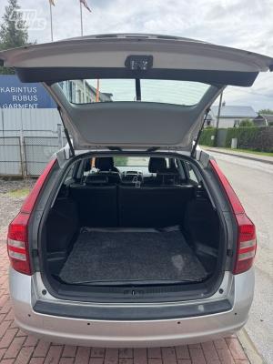 Grey Kia Ceed 2009 in Kaunas, with an engine capacity of 1.60 L and mileage of 236 thousand km for 1999 €, photo 6 on AUTOMOTO.COM.LV