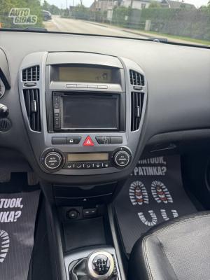 Grey Kia Ceed 2009 in Kaunas, with an engine capacity of 1.60 L and mileage of 236 thousand km for 1999 €, photo 11 on AUTOMOTO.COM.LV