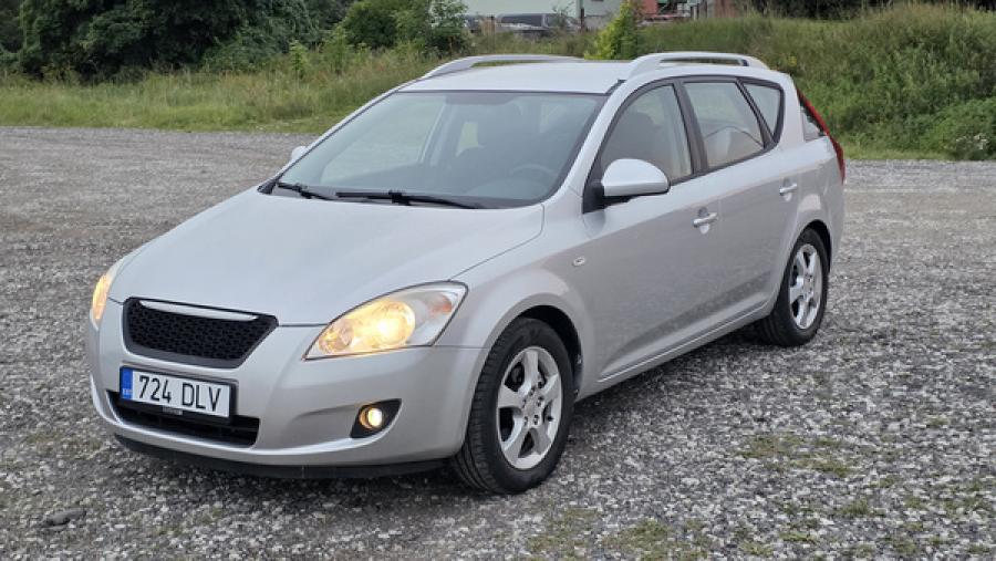 Grey Kia Ceed 2009 in Tallinn, with an engine capacity of 1.60 L and mileage of 249 thousand km for 2900 €, photo 1 on AUTOMOTO.COM.LV