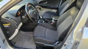 Grey Kia Ceed 2009 in Tallinn, with an engine capacity of 1.60 L and mileage of 249 thousand km for 2900 €, photo 13 on AUTOMOTO.COM.LV