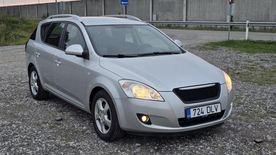 Grey Kia Ceed 2009 in Tallinn, with an engine capacity of 1.60 L and mileage of 249 thousand km for 2900 €, photo 18 on AUTOMOTO.COM.LV