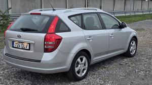 Grey Kia Ceed 2009 in Tallinn, with an engine capacity of 1.60 L and mileage of 249 thousand km for 2900 €, photo 19 on AUTOMOTO.COM.LV