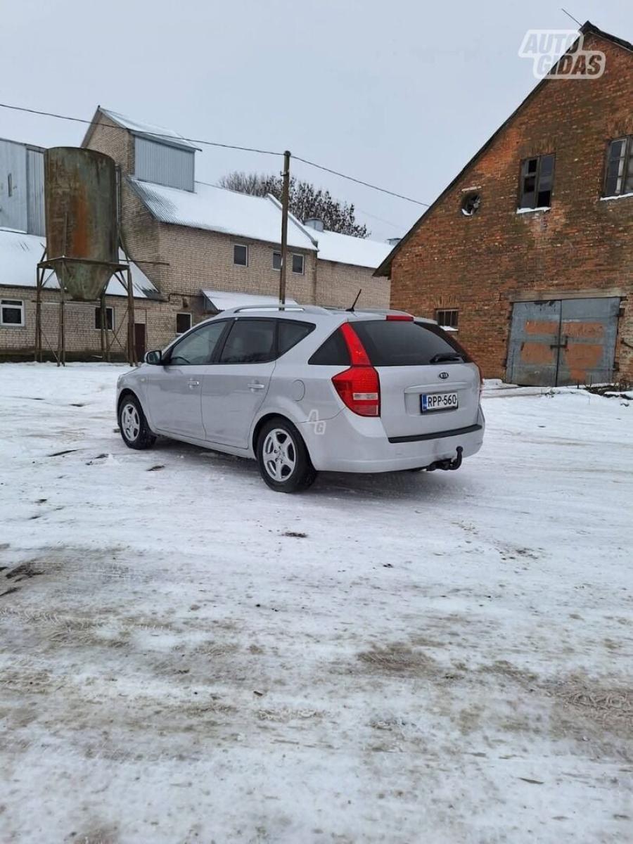 Grey Kia Ceed 2010 in Kelme, with an engine capacity of 1.60 L and mileage of 242 thousand km for 2150 €, photo 7 on AUTOMOTO.COM.LV