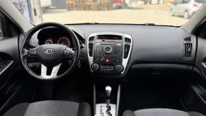 Pelēks Kia Ceed 2010 Radviliškis, ar dzinēja tilpumu 1.60 L un nobraukumu 292 tūkst. km par 3650 €, foto 16 vietnē AUTOMOTO.COM.LV
